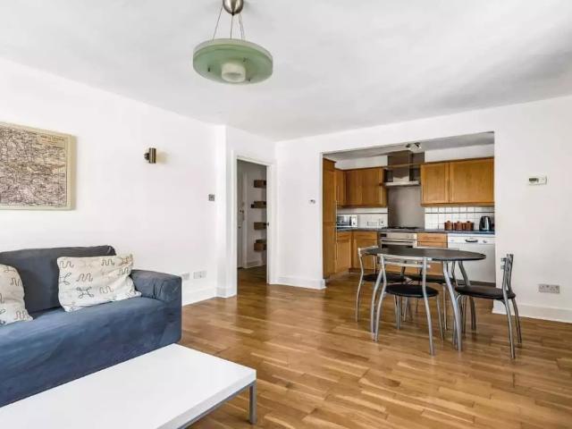 Apartment at Tooley Street, Greater London