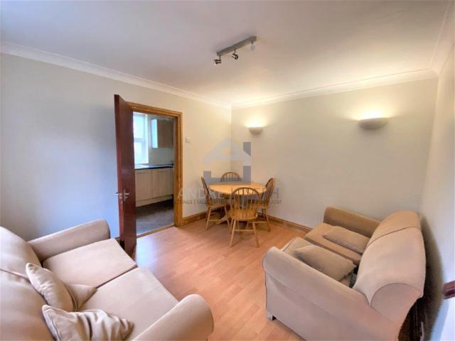 Apartment at Tooting Bec Road, Greater London