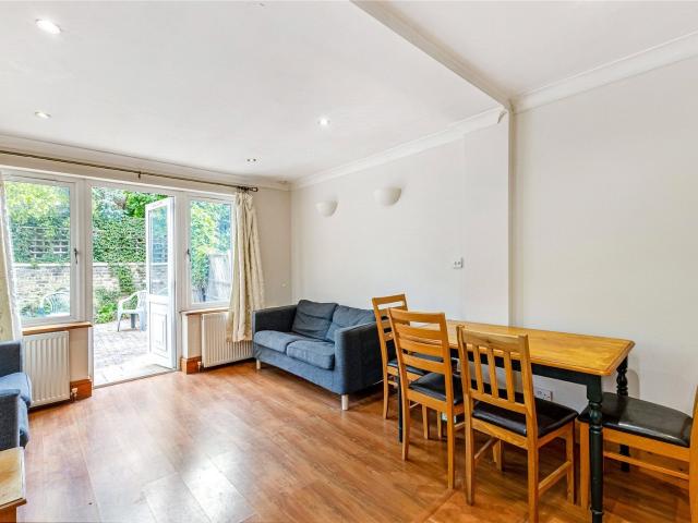 Apartment at Tooting Bec Road, Greater London