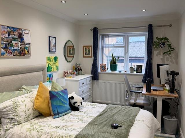 Apartment at Tooting High Street, Greater London