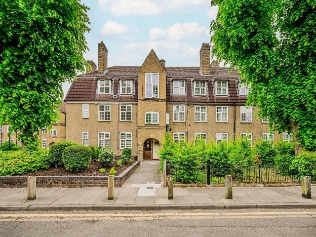 Apartment at Topham Square, Greater London