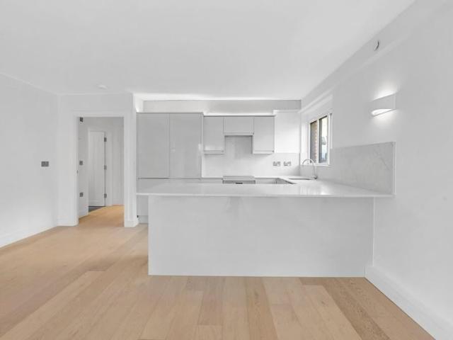 Apartment at Torriano Mews, Greater London