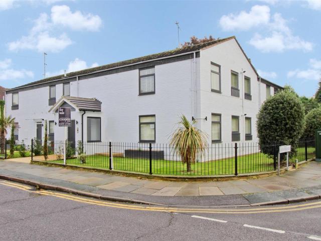 Apartment at Torrington Road, Greater London