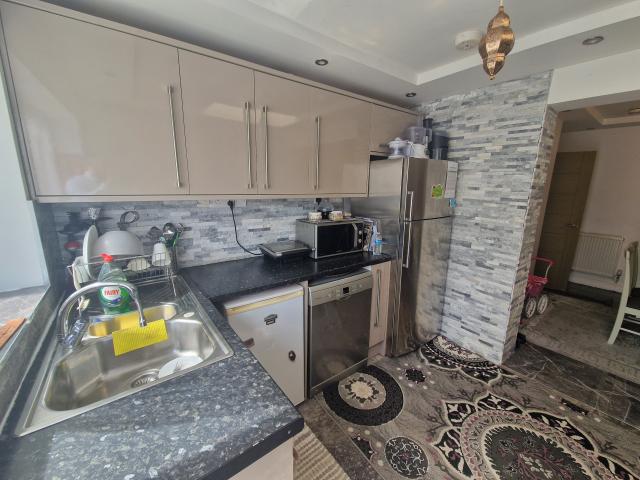 Apartment at Tavistock Avenue, St Albans