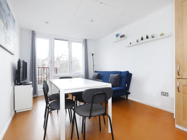 Apartment at Tavistock Crescent, Greater London