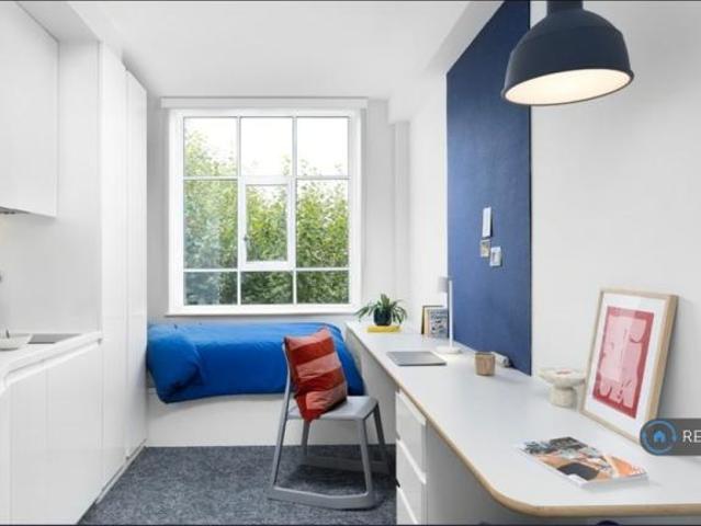 Apartment at Tavistock Place, Greater London