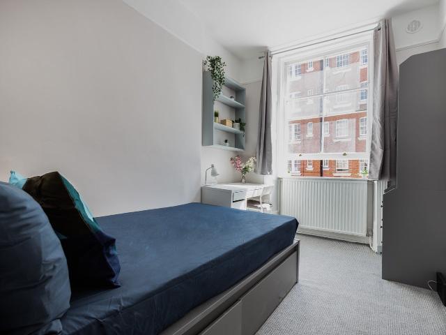 Apartment at Tavistock Place, Greater London