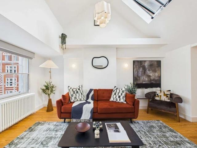 Apartment at Tavistock Street, City of Westminster