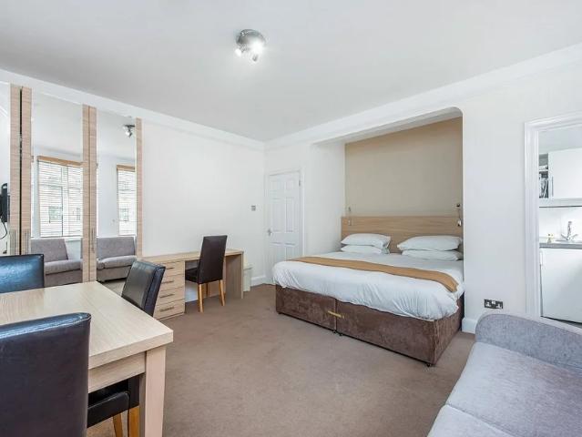 Apartment at Tavistock Square, Greater London