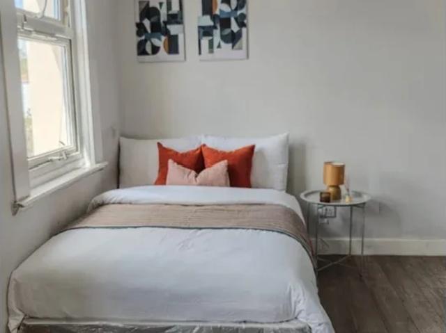 Apartment at Tachbrook Road, Greater London