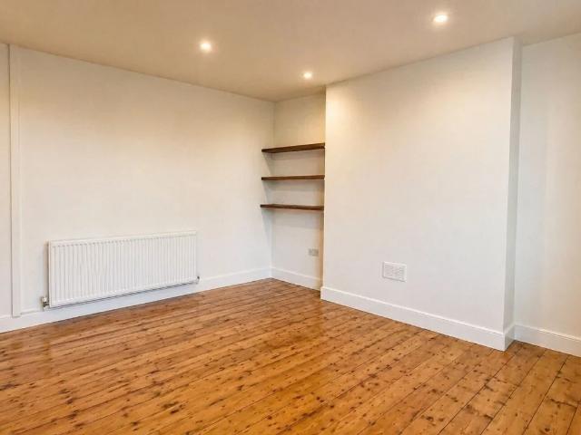 Apartment at Taff Embankment, Cardiff