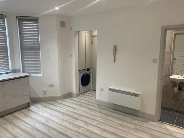 Apartment at Talgarth Road, Greater London