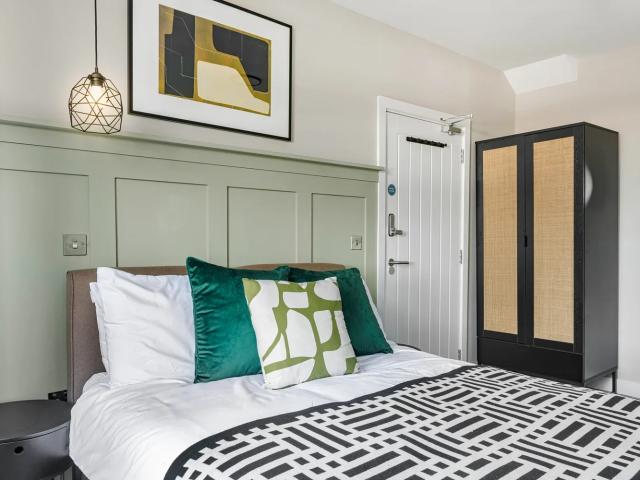 Room at Tamworth Road, Erewash