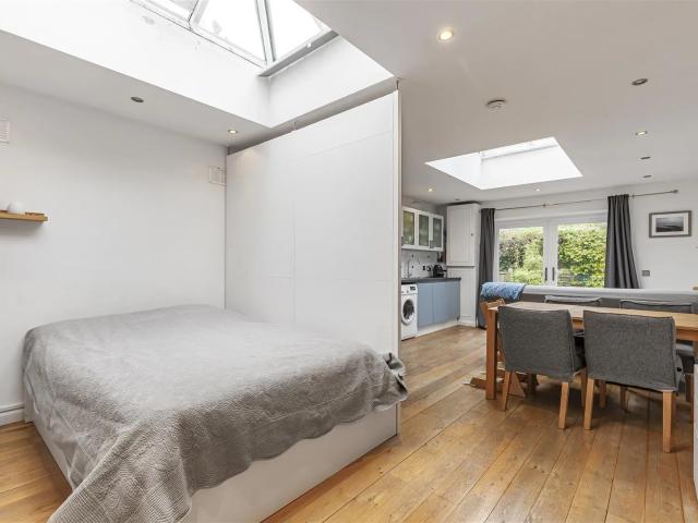 Apartment at Tangier Road, Greater London