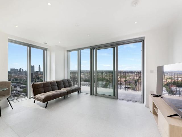 Apartment at Tapestry Way, Greater London