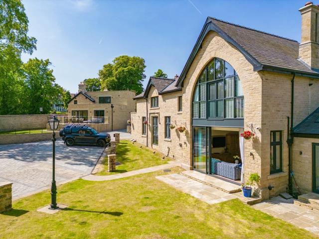 Apartment at Taptonville Court, Sheffield