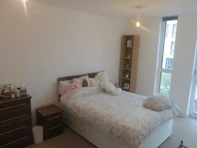 Apartment at Telegraph Avenue, Greater London
