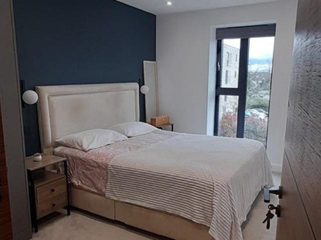 Apartment at Telegraph Avenue, Greater London