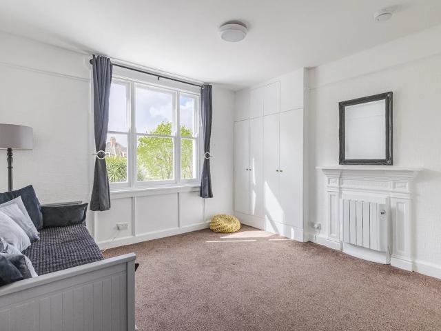 Apartment at Telford Avenue, Greater London