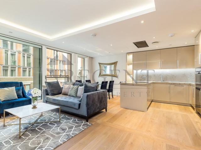 Apartment at Temple Place, City of Westminster