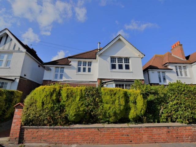 Apartment at Terminus Avenue, Rother