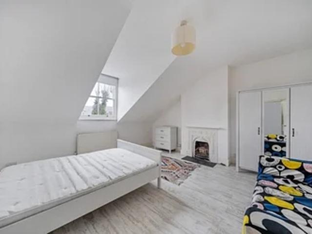 Apartment at Terrapin Road, Greater London