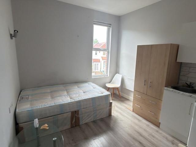 Apartment at Thurlby Road, Greater London
