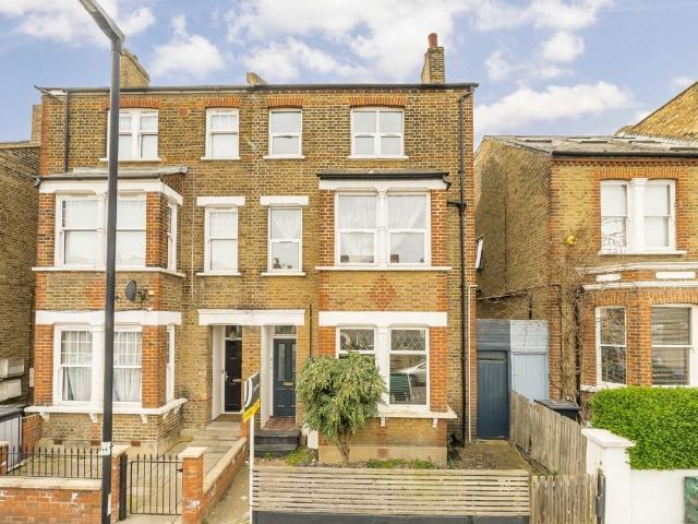 Apartment at Thurlestone Road, Greater London