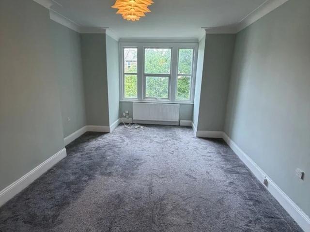 Apartment at Thurlow Park Road, Greater London