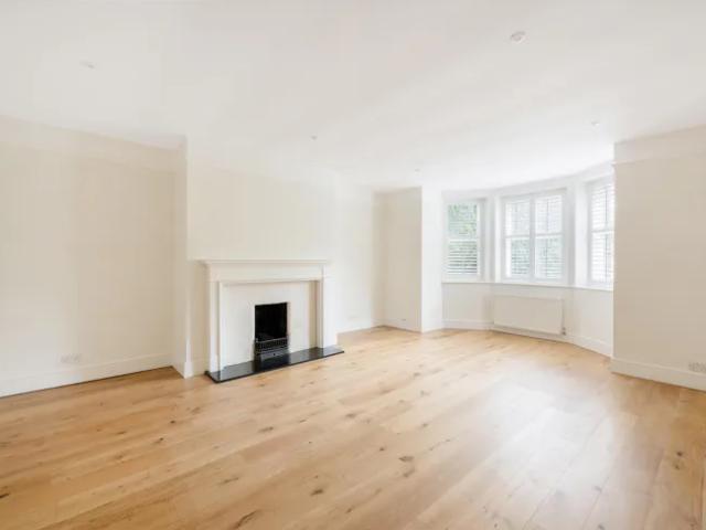 Apartment at Thurlow Road, Greater London