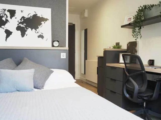 Apartment at Thurston Road, Greater London