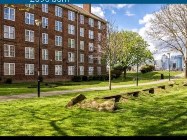 Apartment at Thames Street, Greater London