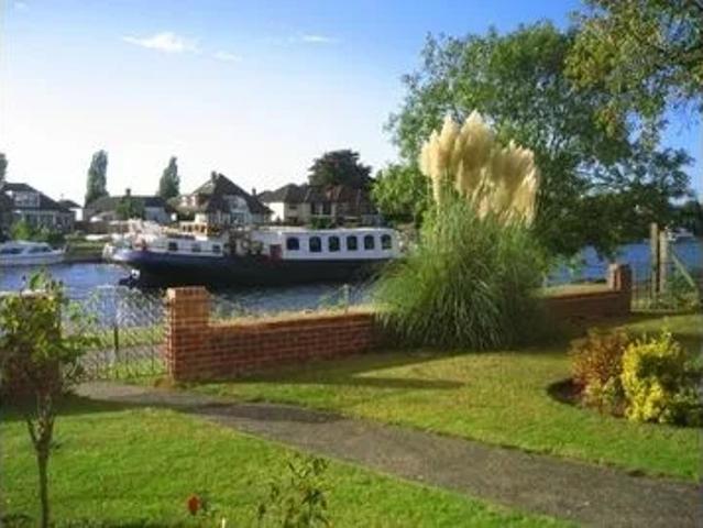 Apartment at Thames Side, Borough of Spelthorne