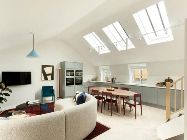 Apartment at Thayer Street, City of Westminster