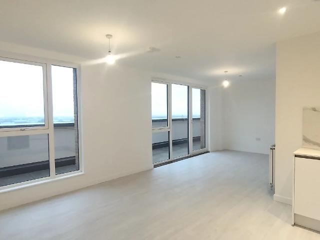 Apartment at The Mall, Greater London