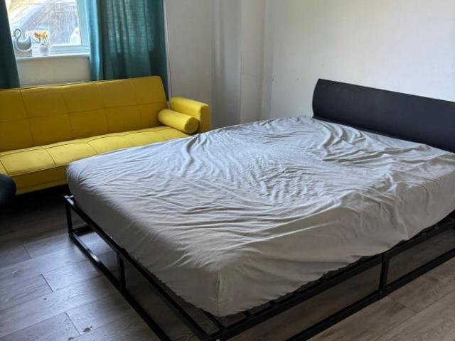 Room at The Mall, Greater London