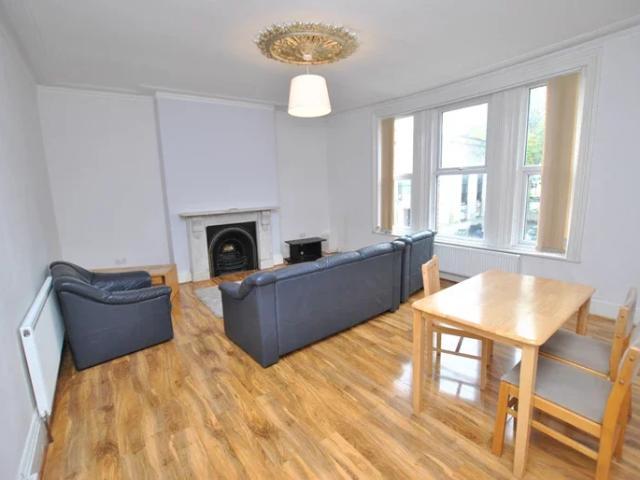Apartment at The Mall, Greater London