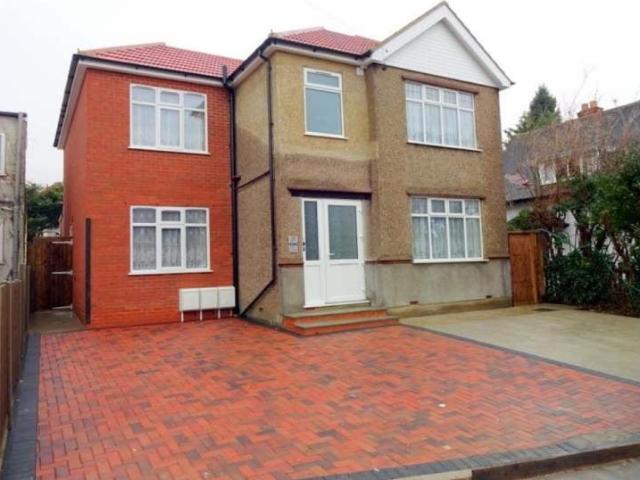 Apartment at The Meadow Way, Greater London