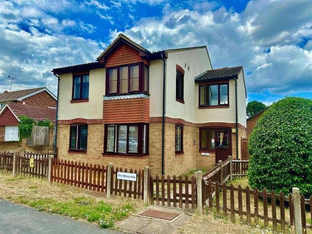 Apartment at The Meadows, Guildford