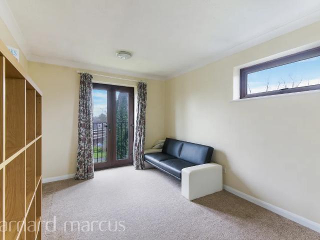 Apartment at The Avenue, Epsom and Ewell