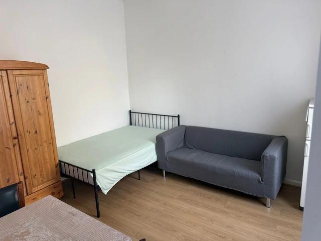 Apartment at The Avenue, Greater London