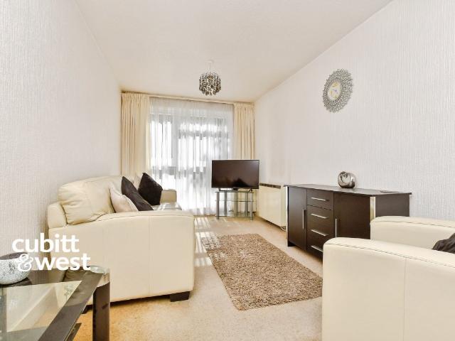 Apartment at The Broadway, Crawley