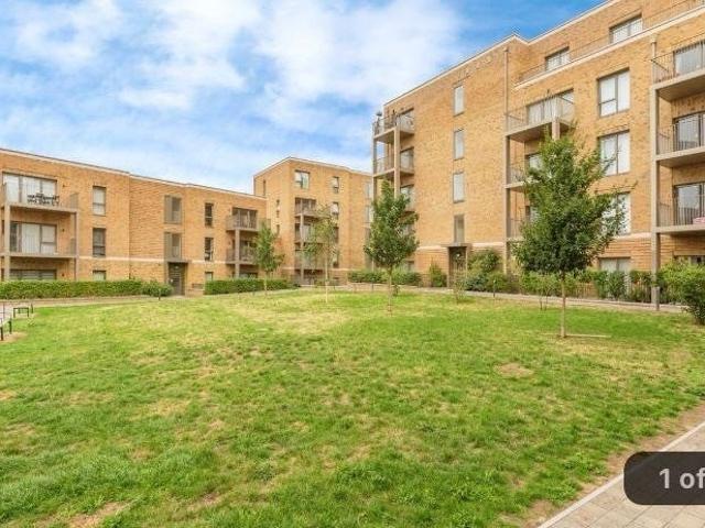 Apartment at The Broadway, Greater London