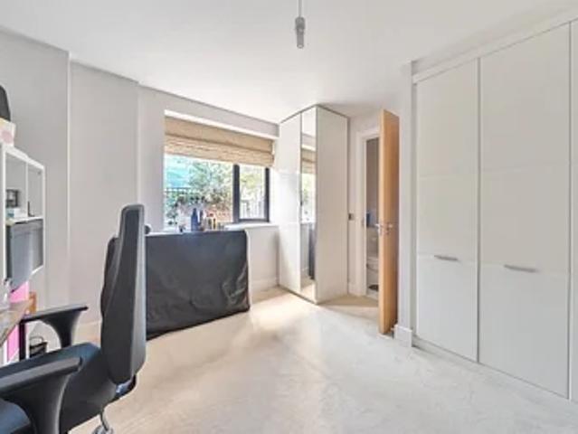 Apartment at The Broadway, Greater London