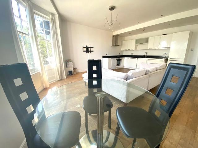 Apartment at The Broadway, Greater London