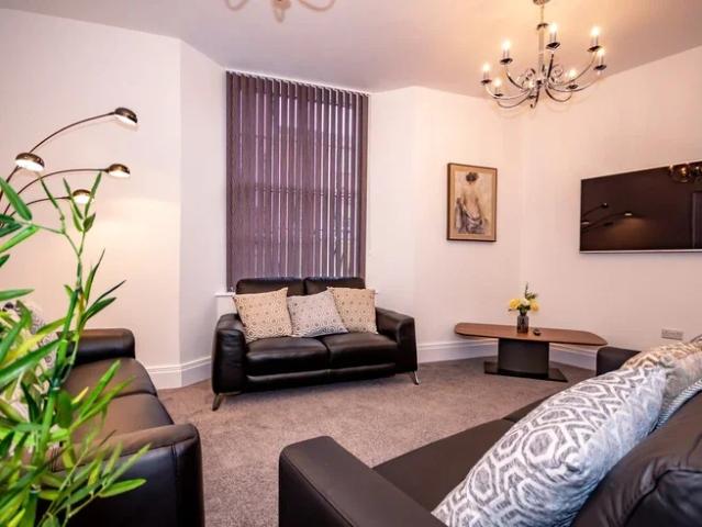 Apartment at The Crescent, Plymouth