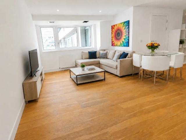 Apartment at The Croydon Flyover, Greater London