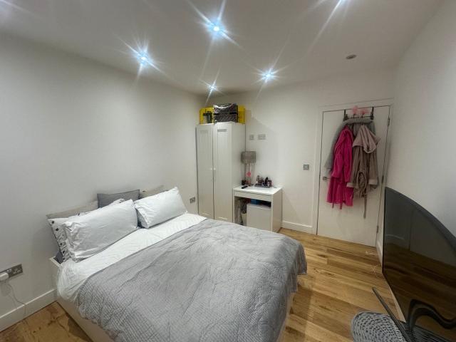 Apartment at The Drive, Broxbourne