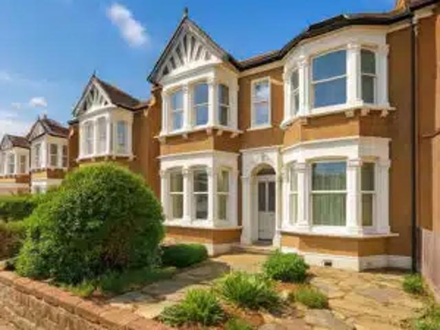 Apartment at The Drive, Greater London