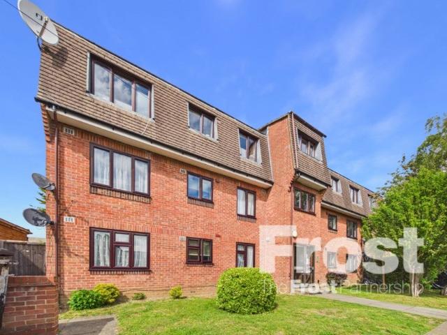 Apartment at The Drive, Slough
